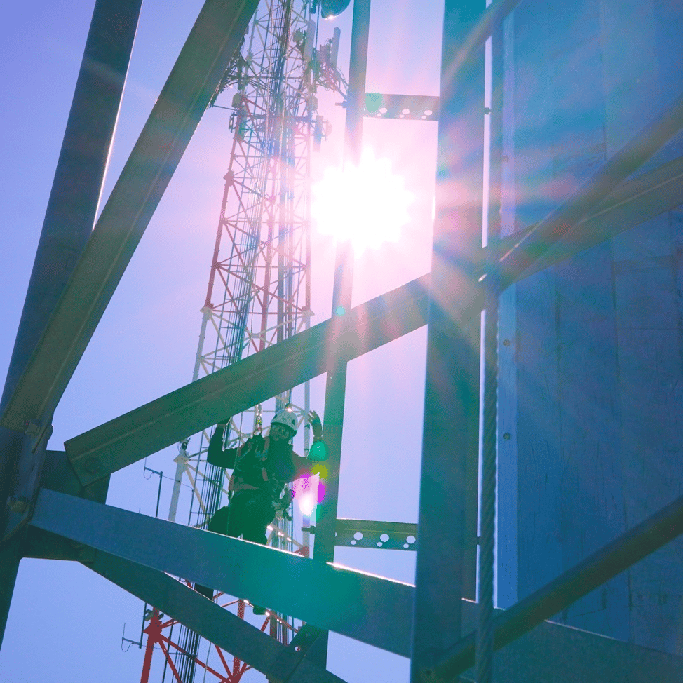 How To Know If Becoming A Tower Technician Is Right For You | Pinnacle ...